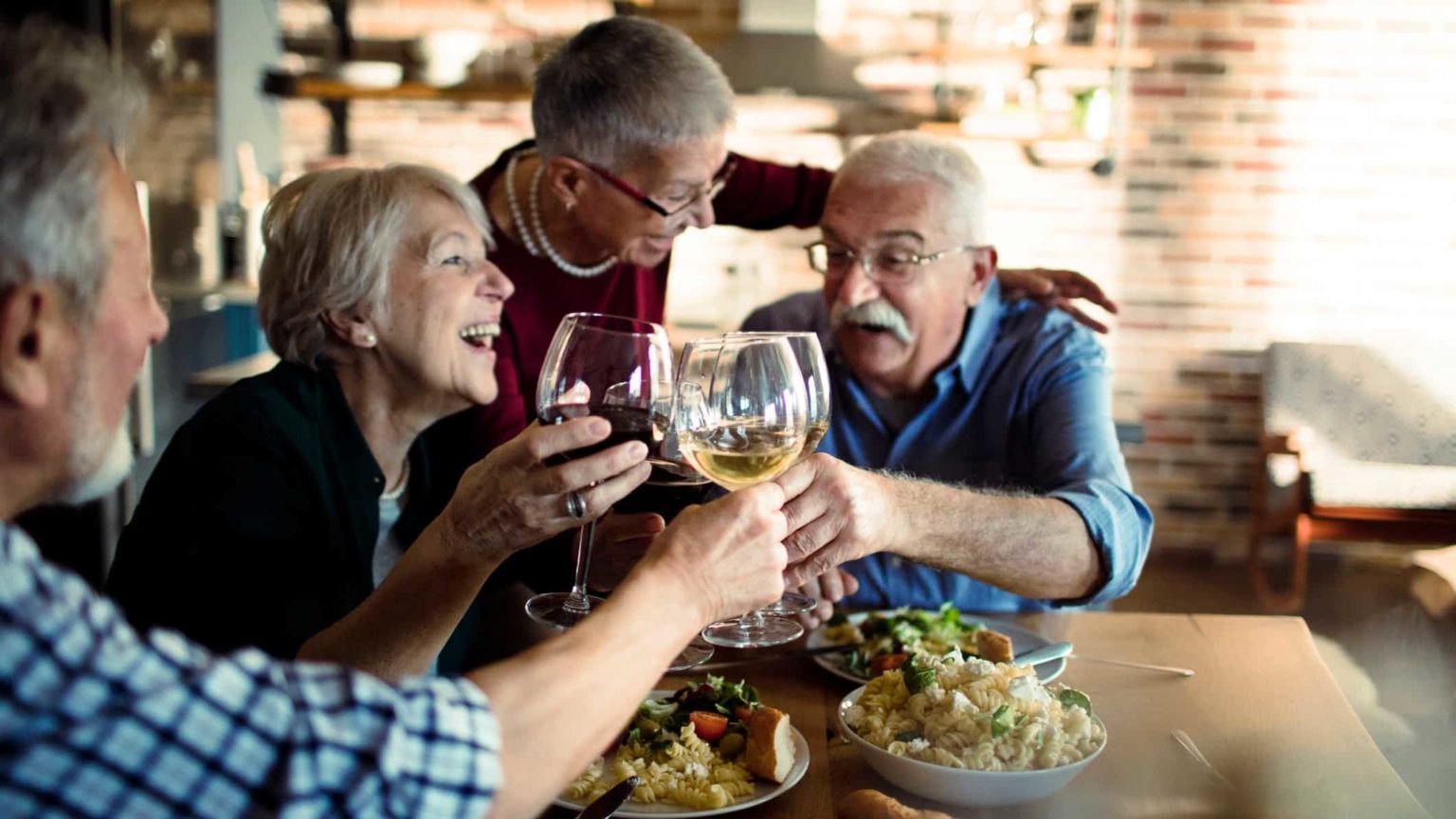 Top broker names 2 ASX shares for retirees