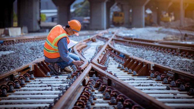 Aurizon Holdings Limited (ASX:AZJ) Share Price News | The Motley Fool ...