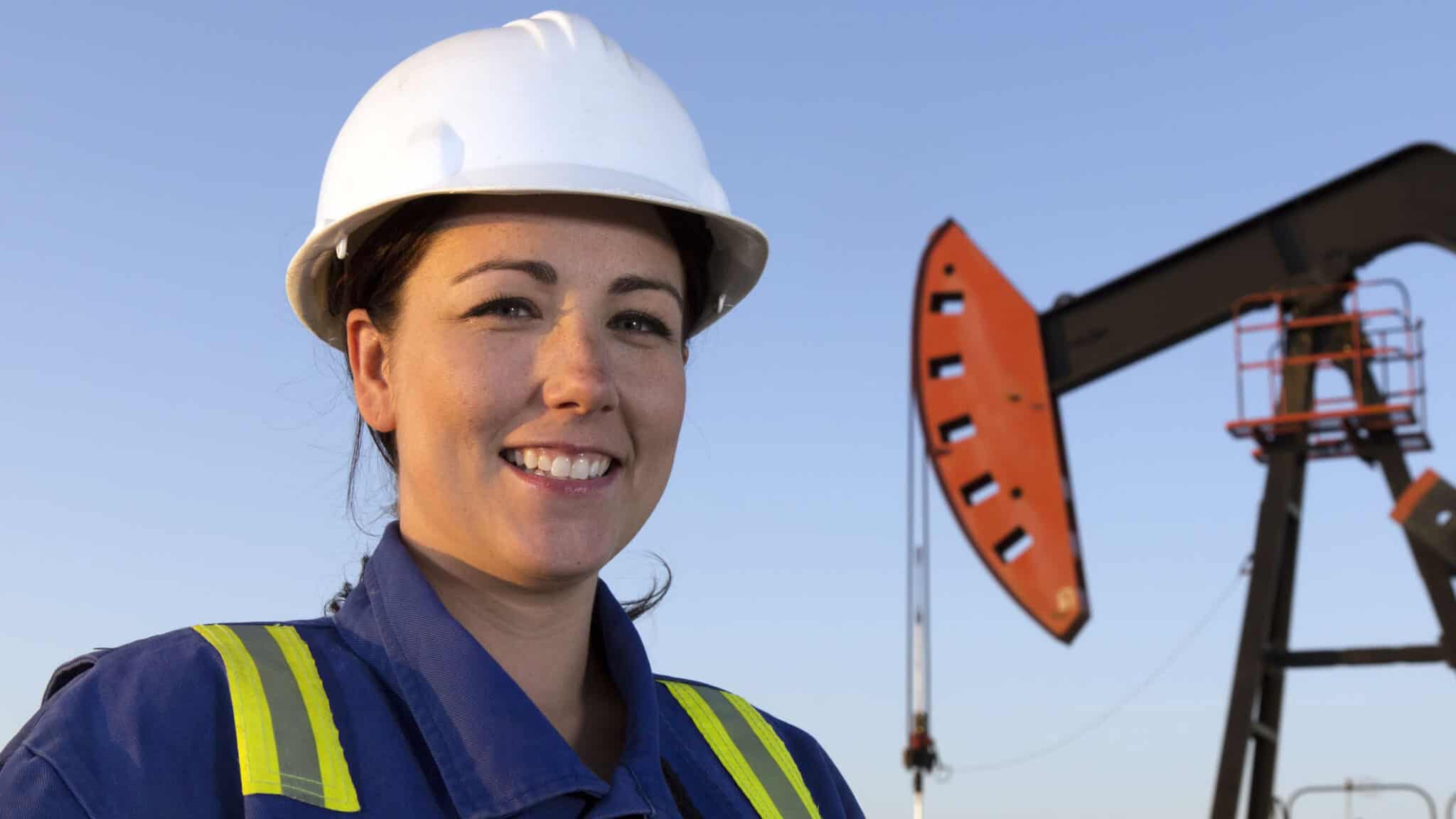 Buy this ASX 300 energy stock now for a 40% return